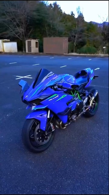 Kawasaki Ninja H2: The Colors of Madness - YouTube
