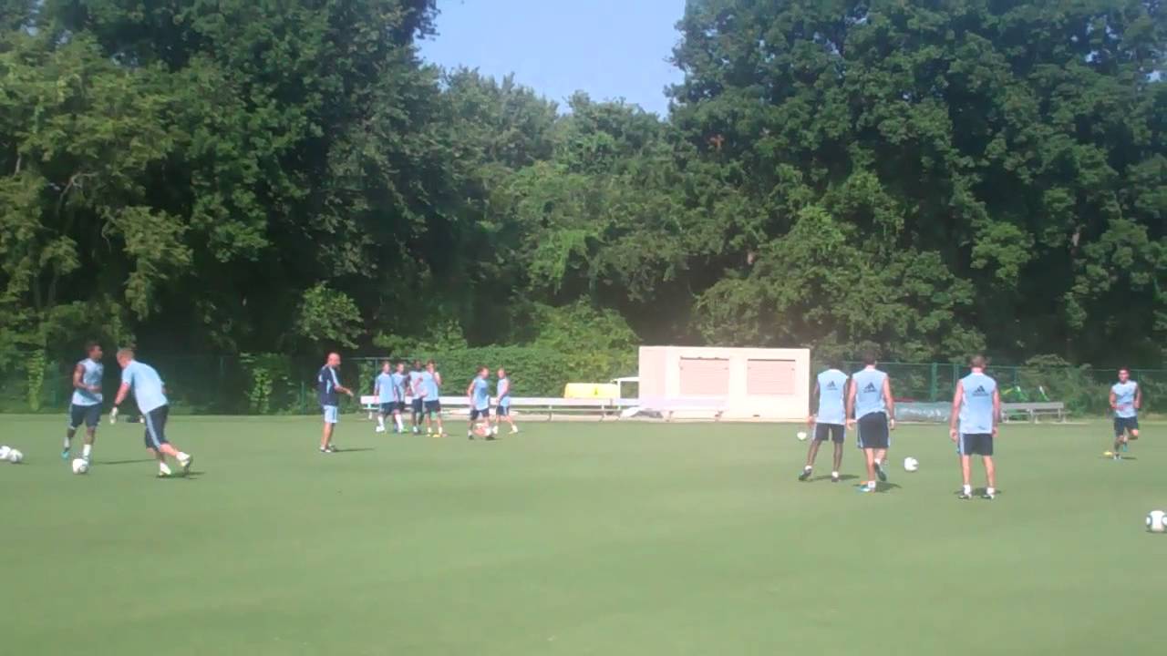 Passing sequence - spinning to switch - YouTube