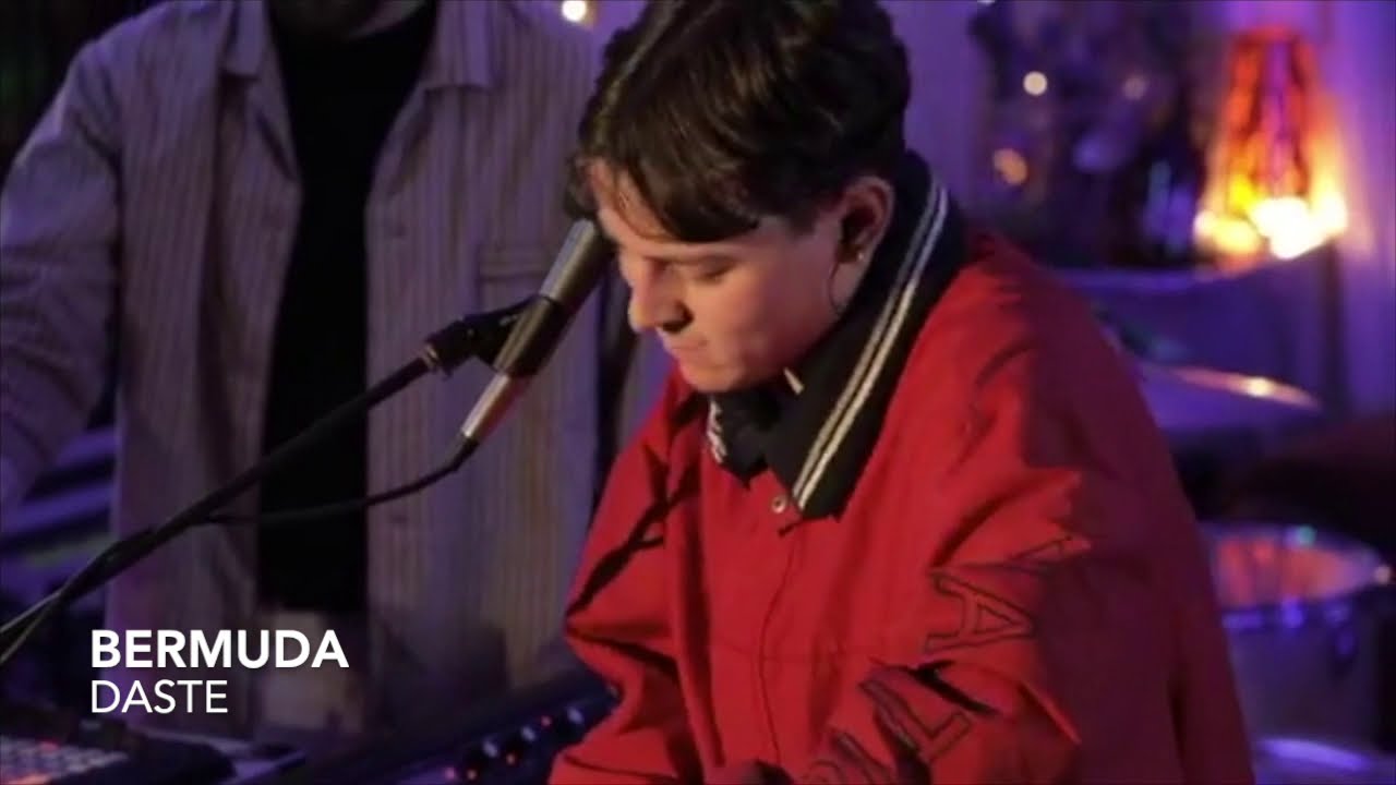 daste. - bermuda (Live from The Hibernian, Sydney) - YouTube