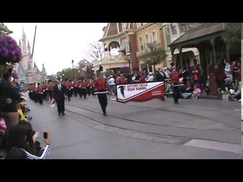 Divine Child HS Marching Band at Disney 2015 - YouTube