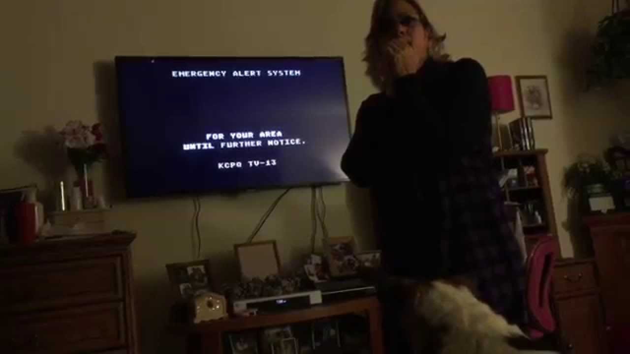 Pranking My Mom With A Fake EAS alert - YouTube
