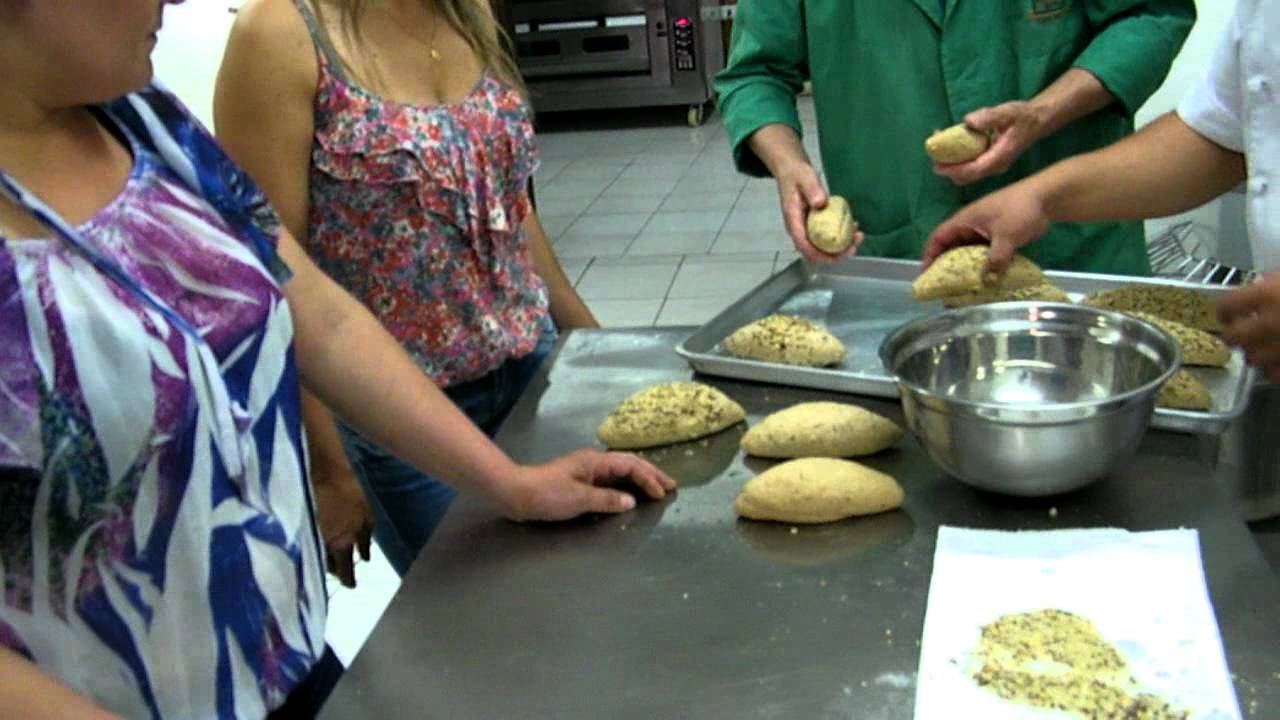 DECORACIÓN DEL PAN - YouTube