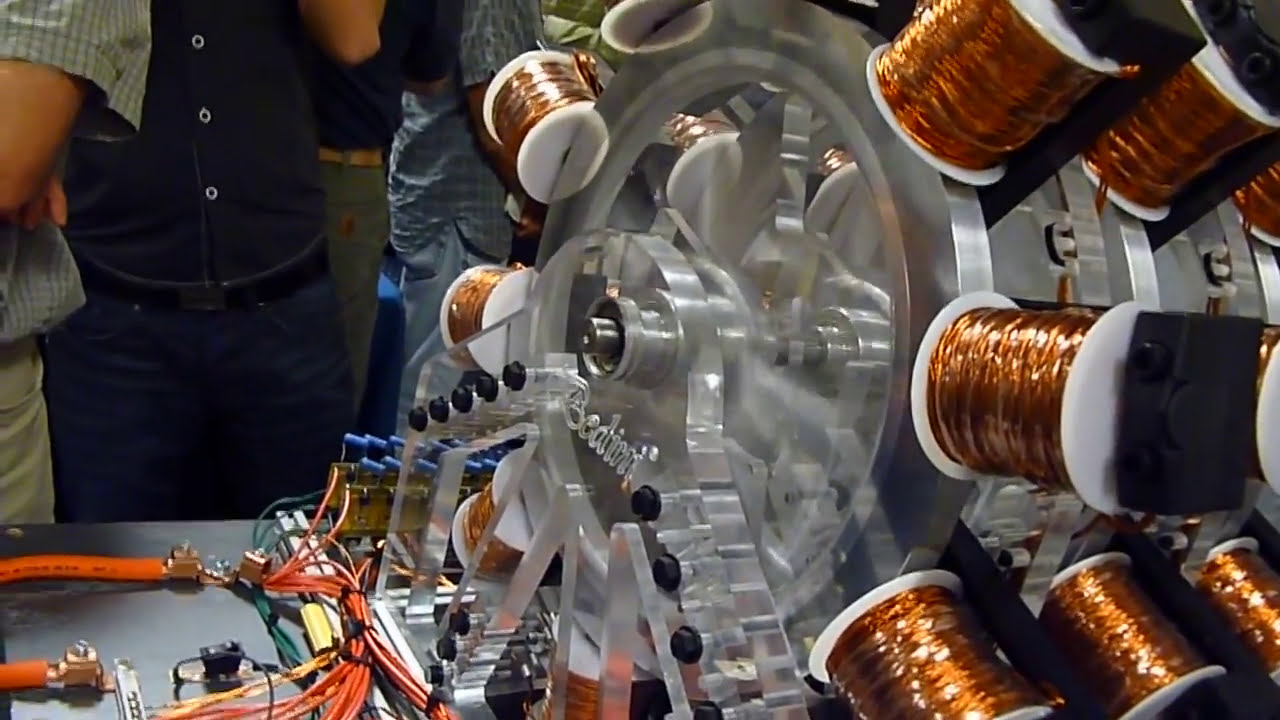 Energie Libre : Bedini Energizer à 30 bobines - YouTube