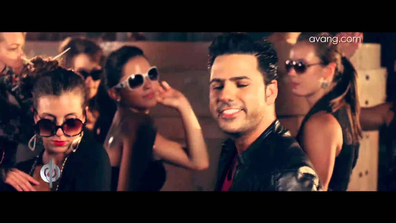 Shahab Tiam - Bia Ye Ghadam Jelo OFFICIAL VIDEO - YouTube