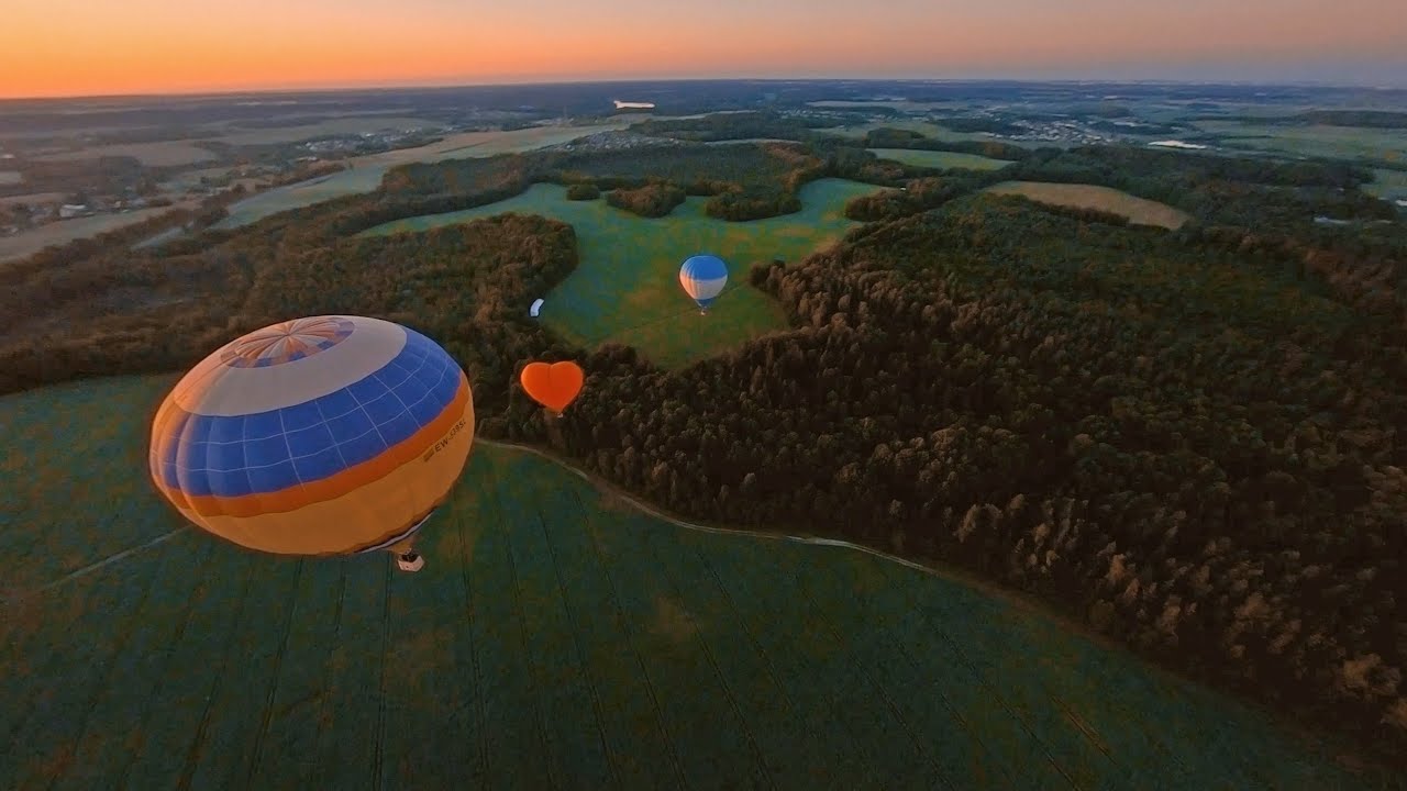 Catching balloons. - YouTube