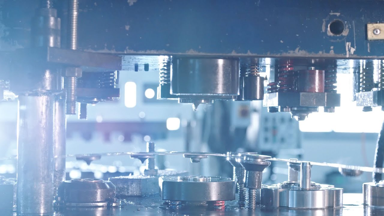 Siemens and Veeam increase data resilience and minimize manufacturing downtime - YouTube
