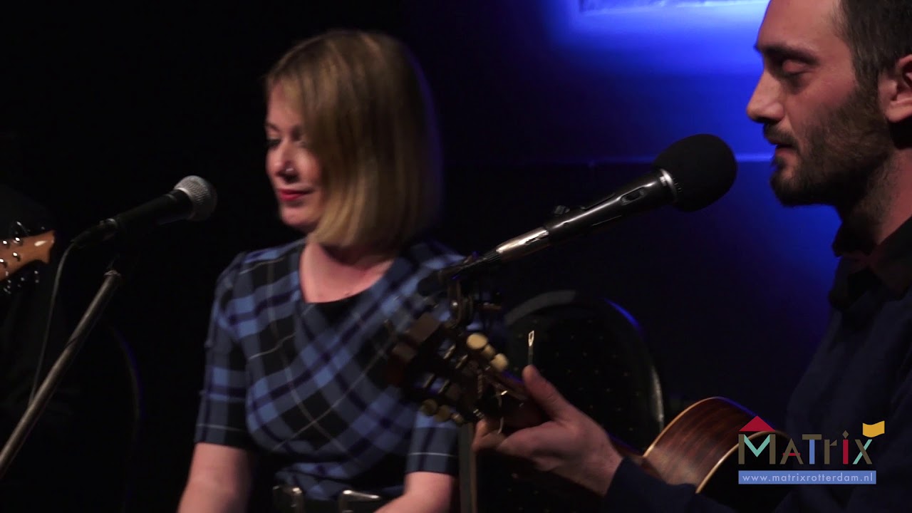 Manolis Chiotis - To kafedaki (Μανώλης Χιώτης - Το καφεδάκι) - YouTube