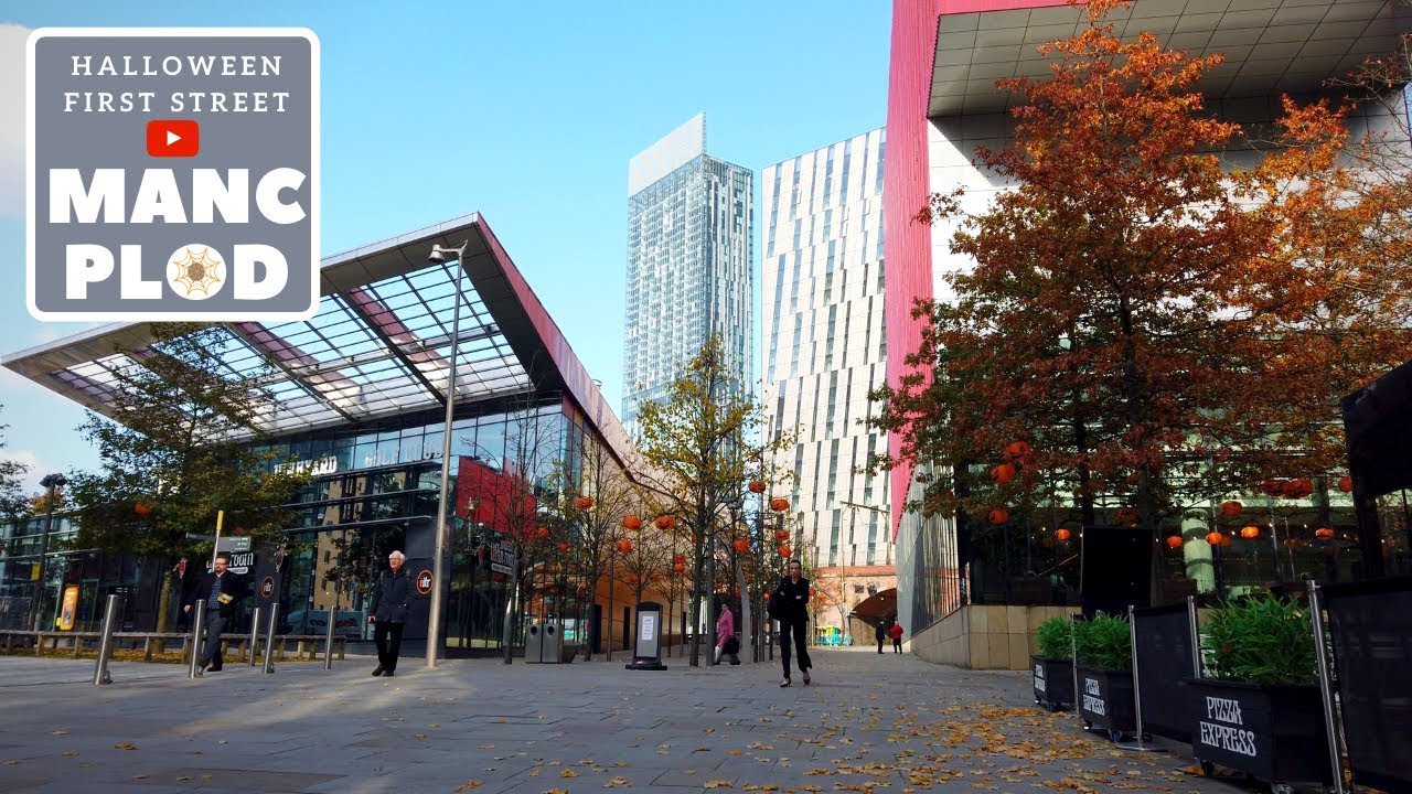 Halloween at First Street, Manchester [4K60fps] - YouTube