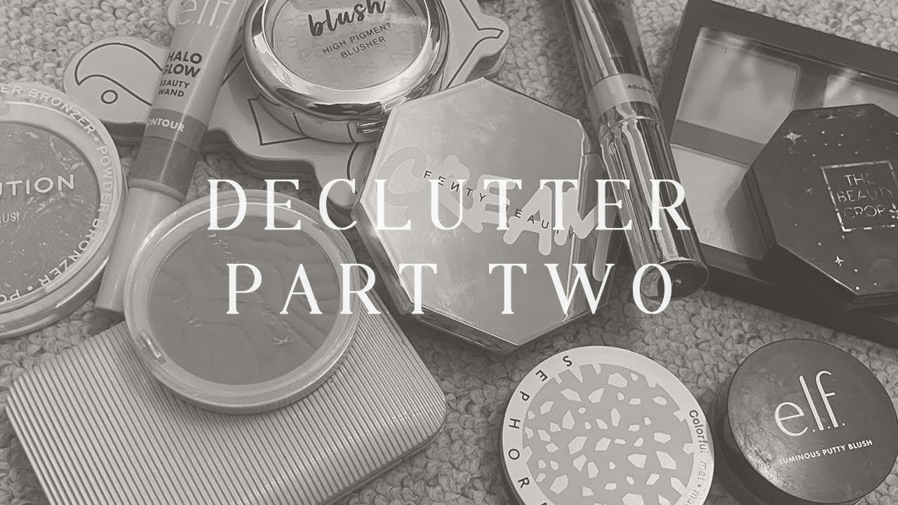A MAKEUP DECLUTTER - PART TWO!! | bronzer, blush, contour & setting spray - YouTube