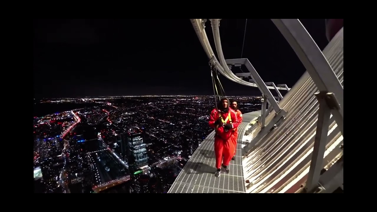 PRIVATE EDGEWALK AROUND THE CN TOWER AT NIGHT #cntower #edgewalk # ...