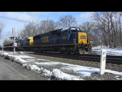 CSX 8585, CSX 168 pull train through Voorheesville, NY, past a defect detector (CSX Q366) - YouTube
