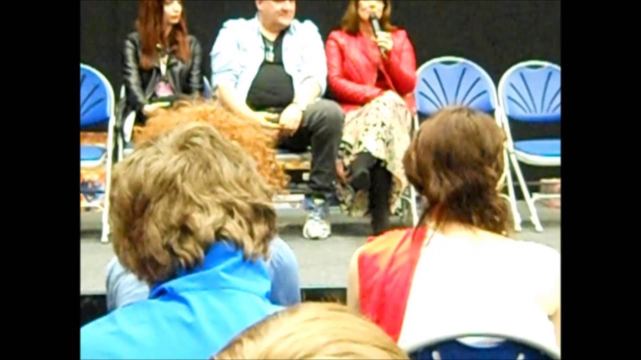 Doncaster Comic Con Q&A P3 - Nicola Bryant, Michael Troughton & Sarah ...