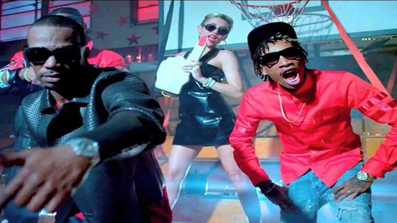 23 (feat. Miley Cyrus, K Cartier, Wiz Khalifa & Juicy J) - YouTube