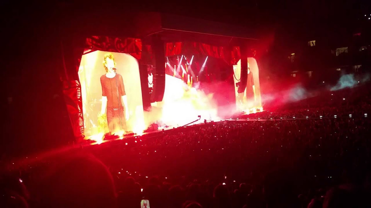 Rolling Stones - "Sympathy For The Devil"- Buffalo 7/11/15 - YouTube