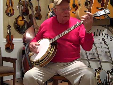 Bow Tie Banjo - YouTube