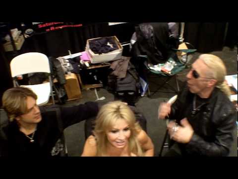 Dee Snider & Family - International Motorcycle Show - YouTube