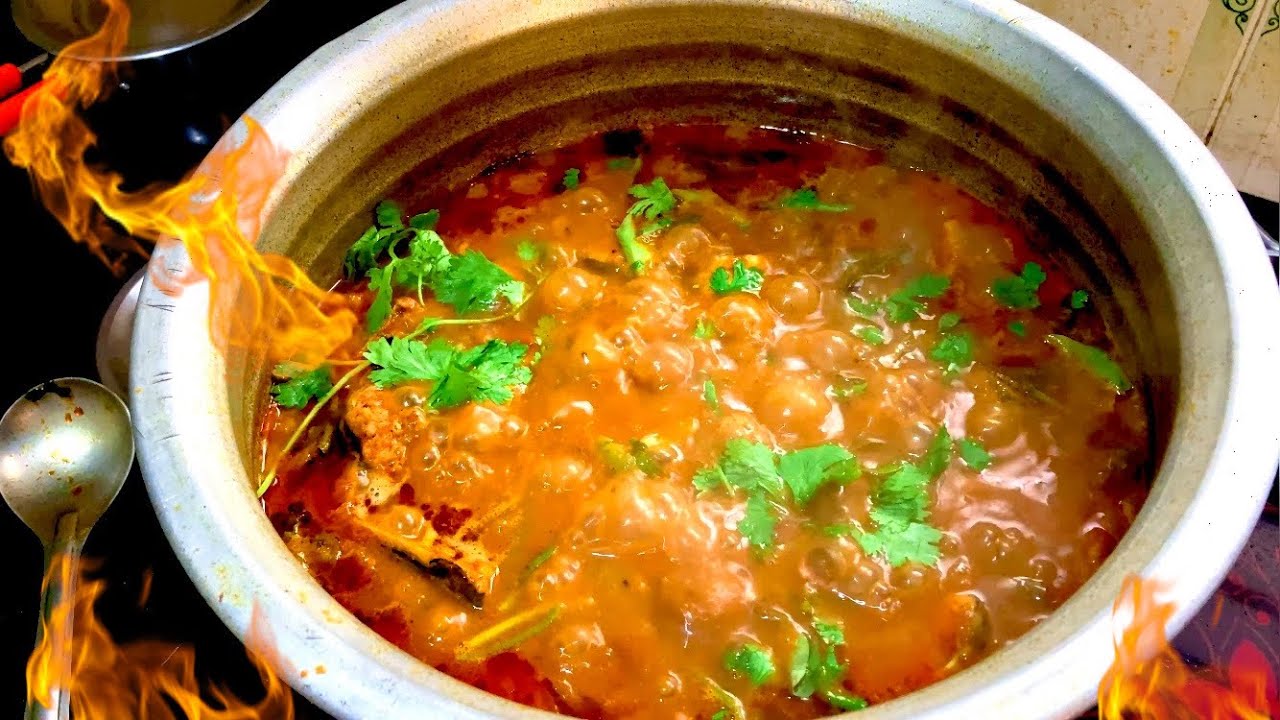 Simple & Delicious Fish Curry Recipe|Barracuda Fish|Sheela|Sila Meen ...