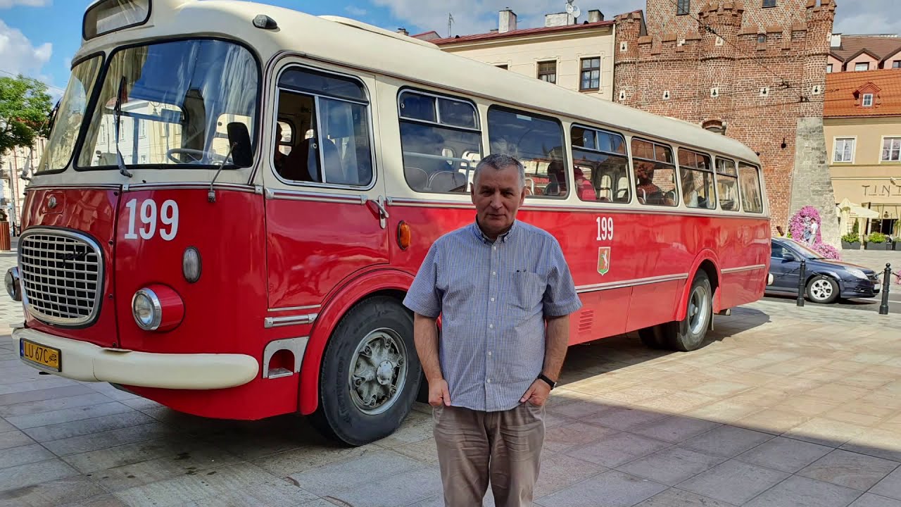 Autobus czerwony ... OGÓREK - YouTube