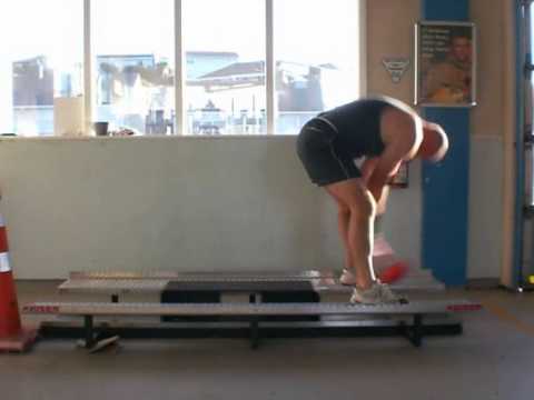Hammering the Keiser sled - YouTube