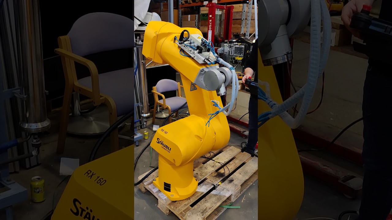 Staübli robot RX160 test - YouTube