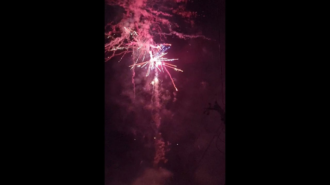 My mini fireworks show | December 31, 2021 - YouTube
