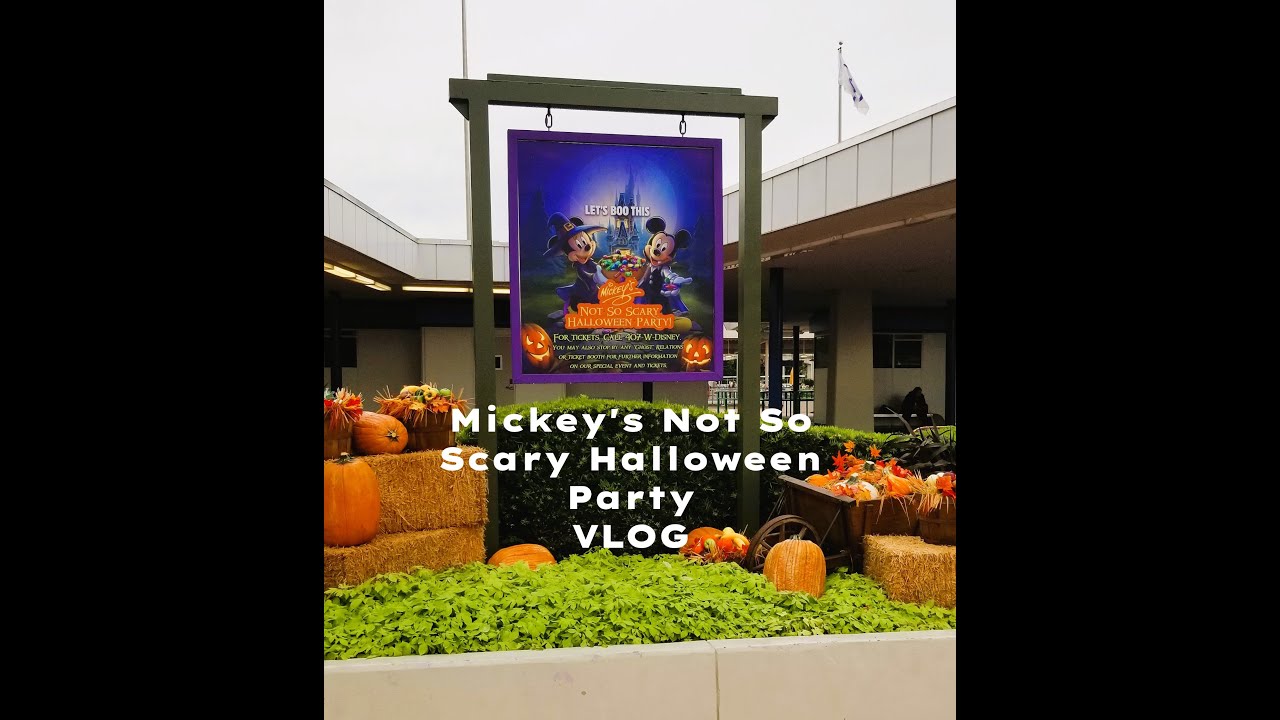VLOG: WDW Mickey's Not So Scary Halloween Party - YouTube