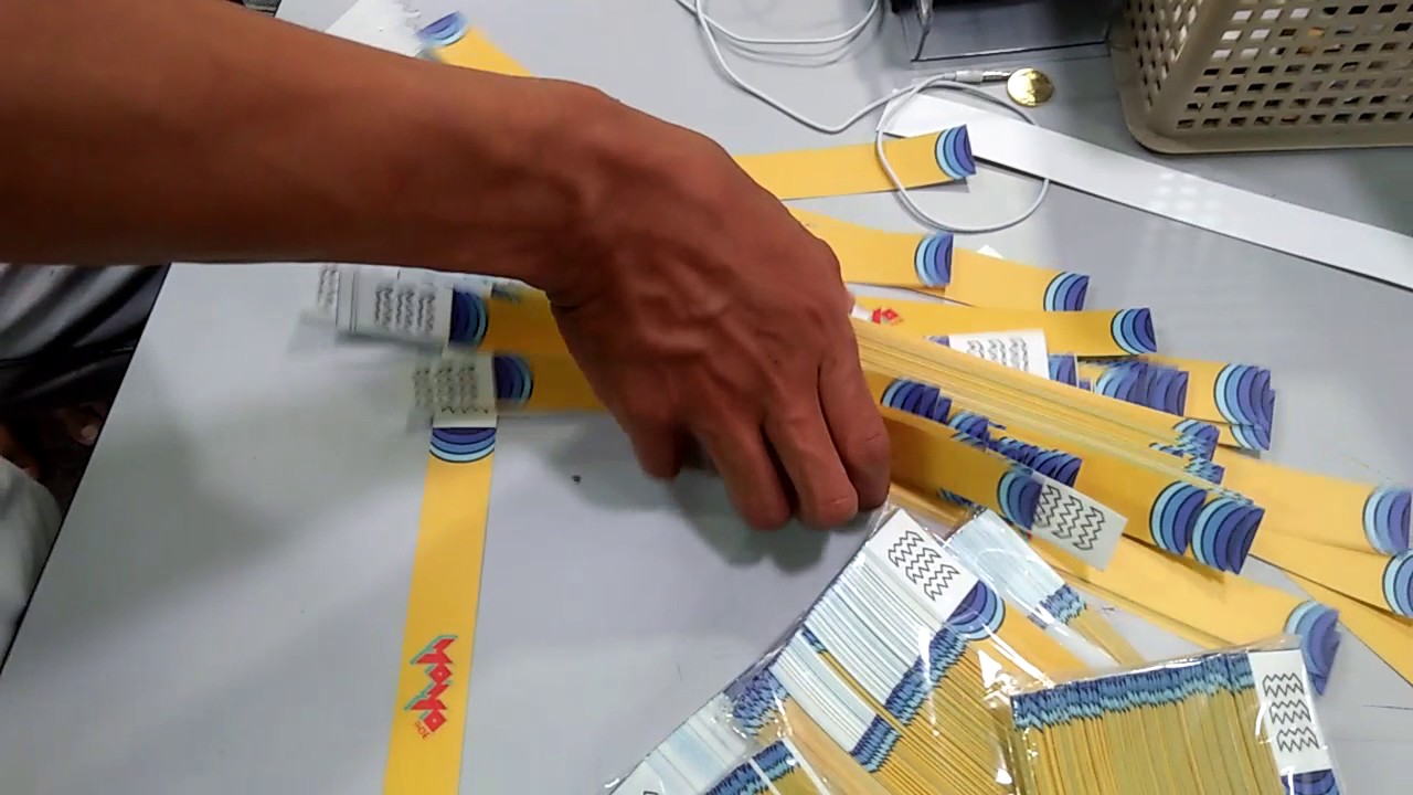 Wristband Printing with Synthetic Paper - YouTube