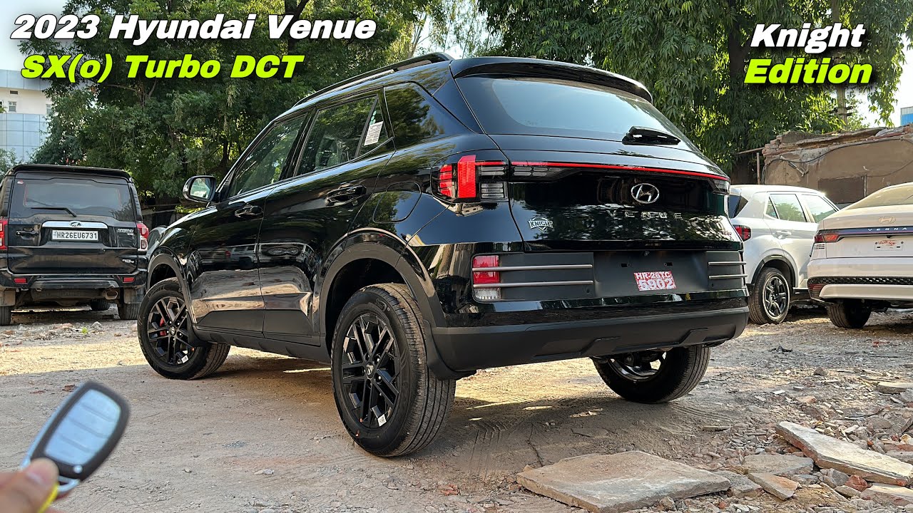 Hyundai Venue Sx(o) knight Edition Turbo DCT 2023 Price & Features ️ ...
