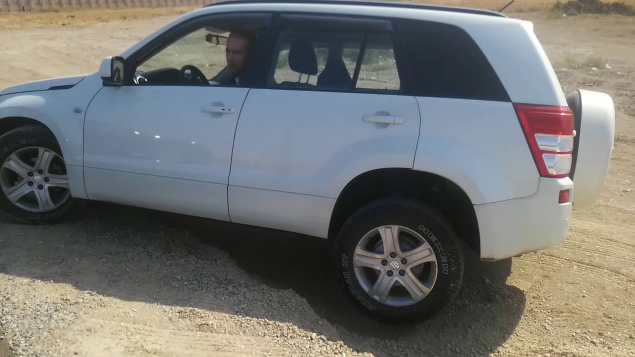 Suzuki Vitara off-road test - YouTube