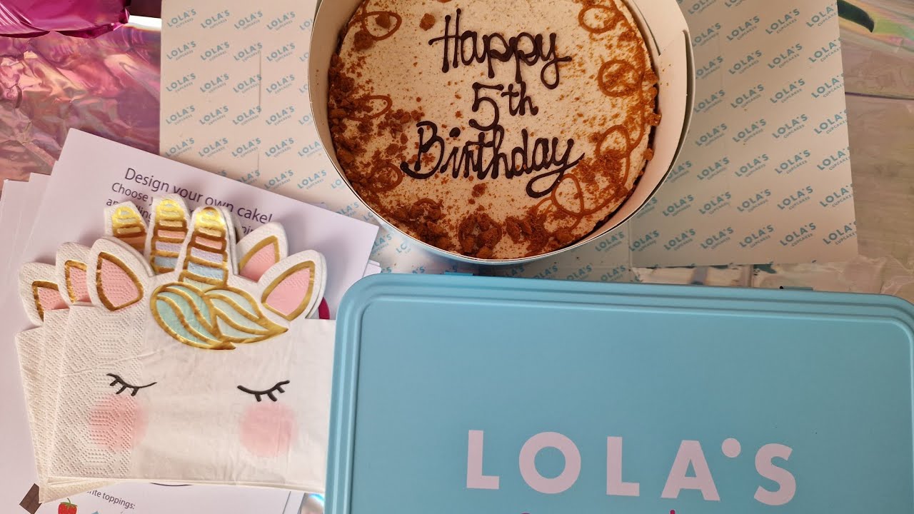Lolas Cupcake Delivery Cake REVIEW & UNBOXING 🥳 🎂 - YouTube