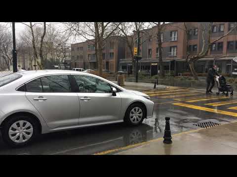 Yaya geçidi - yaya önceliği - DOĞRU davranış (İTÜ kampüsü)