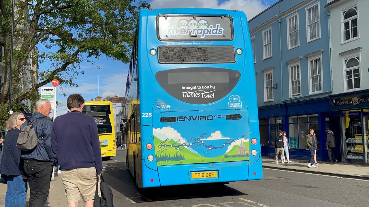 Thames Travel Buses Scania N230UD ADL Enviro400 228 (TF10OXF) On Route ...