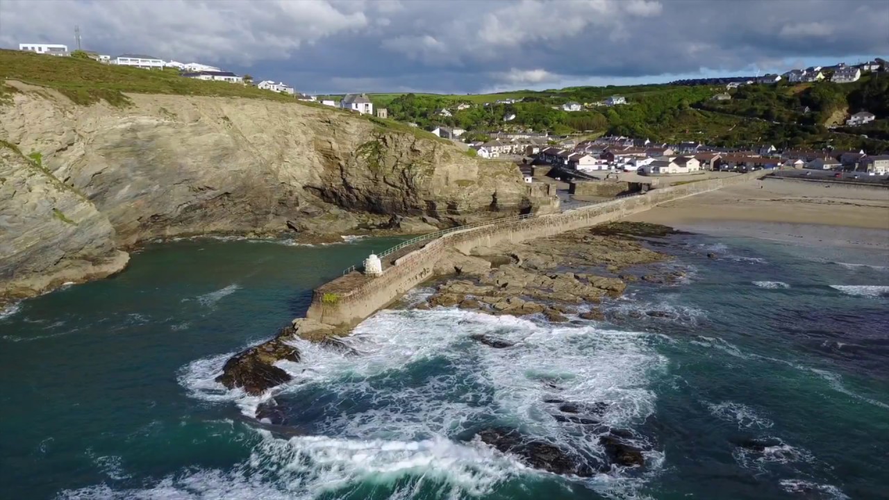 Portreath Beach - Gull Rock Ghost - YouTube