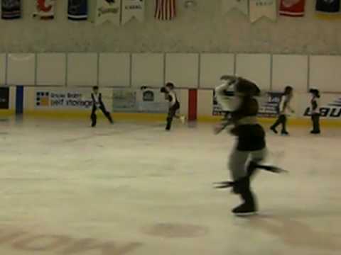 Delannie and Amelia as Pirates Holiday Show 08 - YouTube