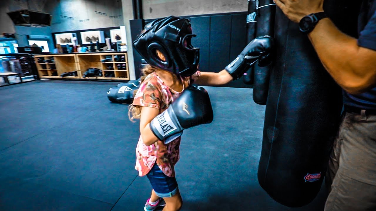 Caliber 3 USA | Self Defense Training 🇺🇸 🇮🇱 - YouTube