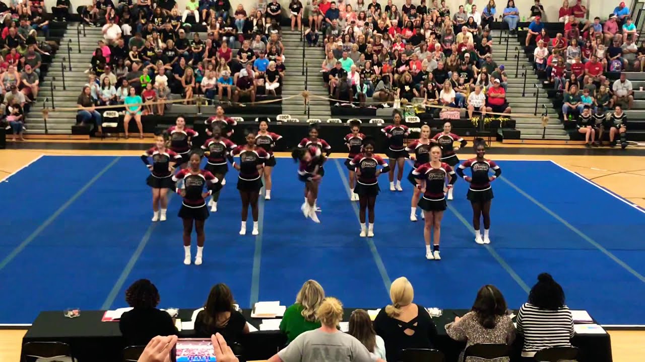 Warner Robins Demons Cheer 2019 - YouTube