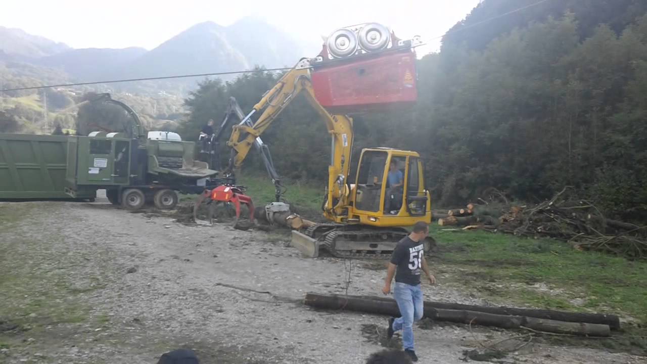 MZV - DIMOSTRAZIONE DELLE MACCHINE FORESTALI - YouTube