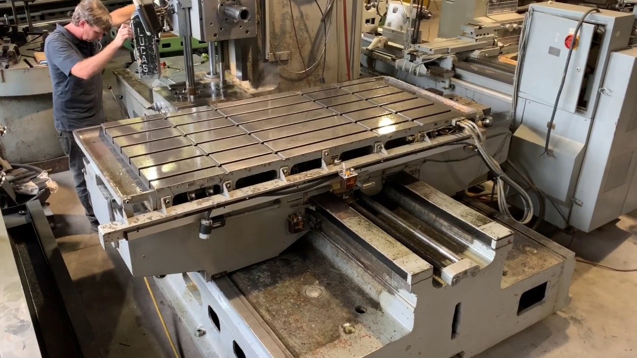 4” LUCAS Horizontal Boring Mill 1967 #50 Spindle - YouTube