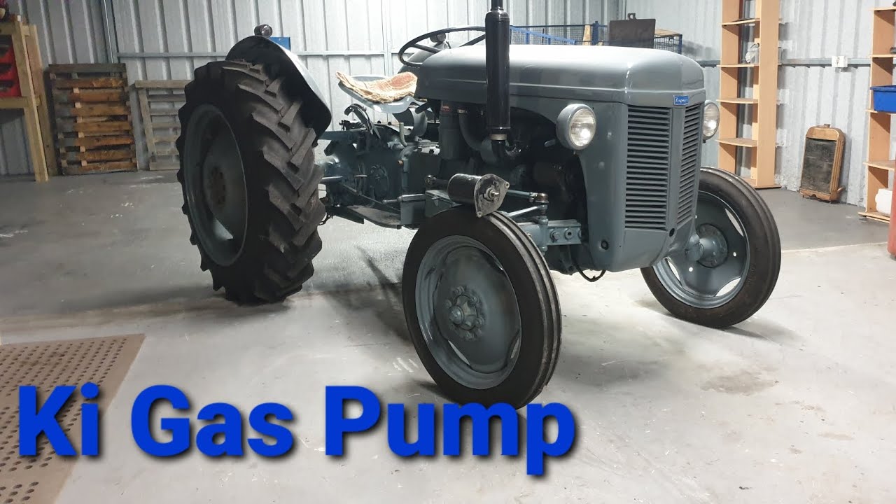 1954 Ferguson 20 TEF Diesel Ki Gas Pump - YouTube