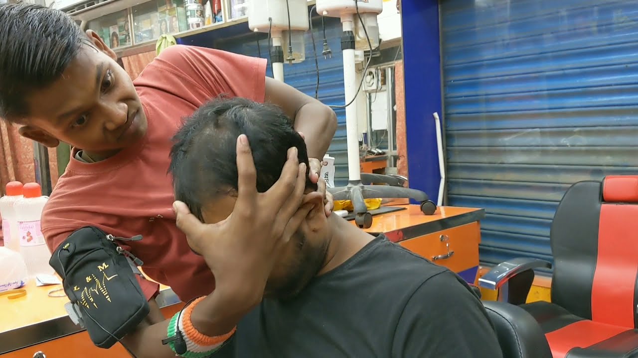 Energetic head massage and aggressive body massage with neck cracking ...