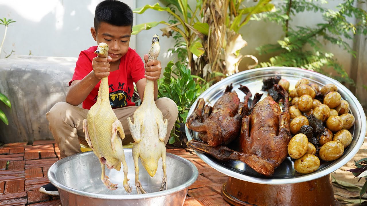 The best country chef Cook braised duck with skills - chef Seyhak - YouTube