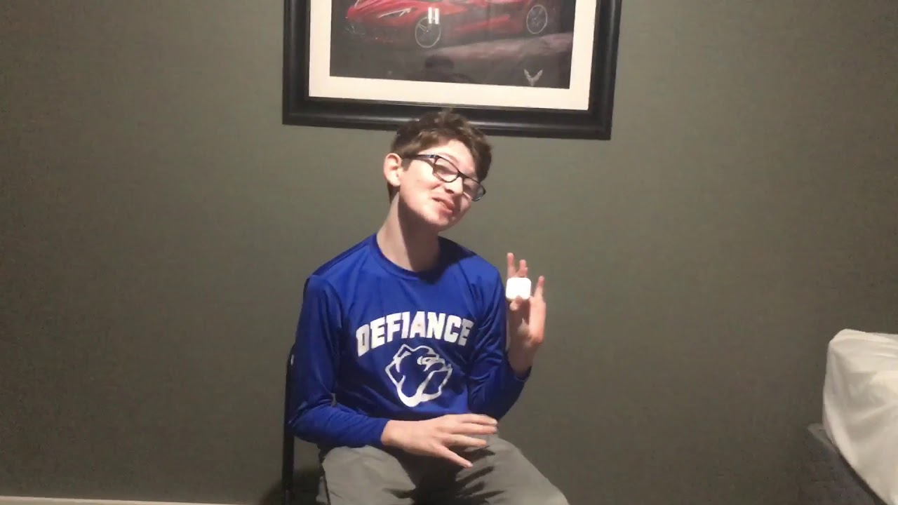 Kid flexing - YouTube