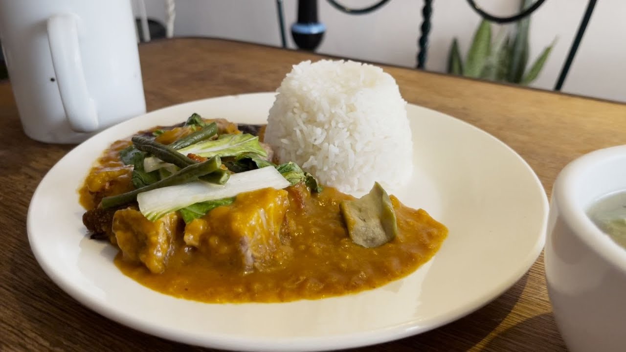 I visited the Original 8065 Bagnet Makati branch! | Zarkman's Food ...