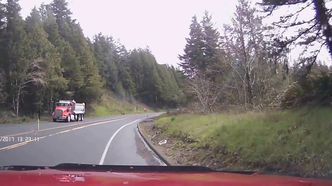 2017 - Honda CRV Rollover crash - Hwy 20 - Oregon - Dashcam - YouTube