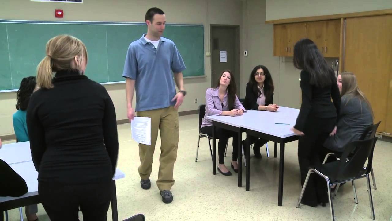 Huddle Up - Teacher Training - YouTube