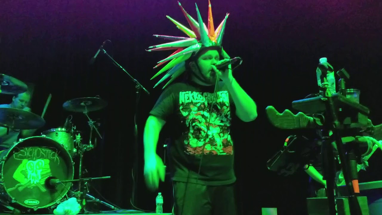 Psychostick - My Car Is A Piece Of Shit - YouTube