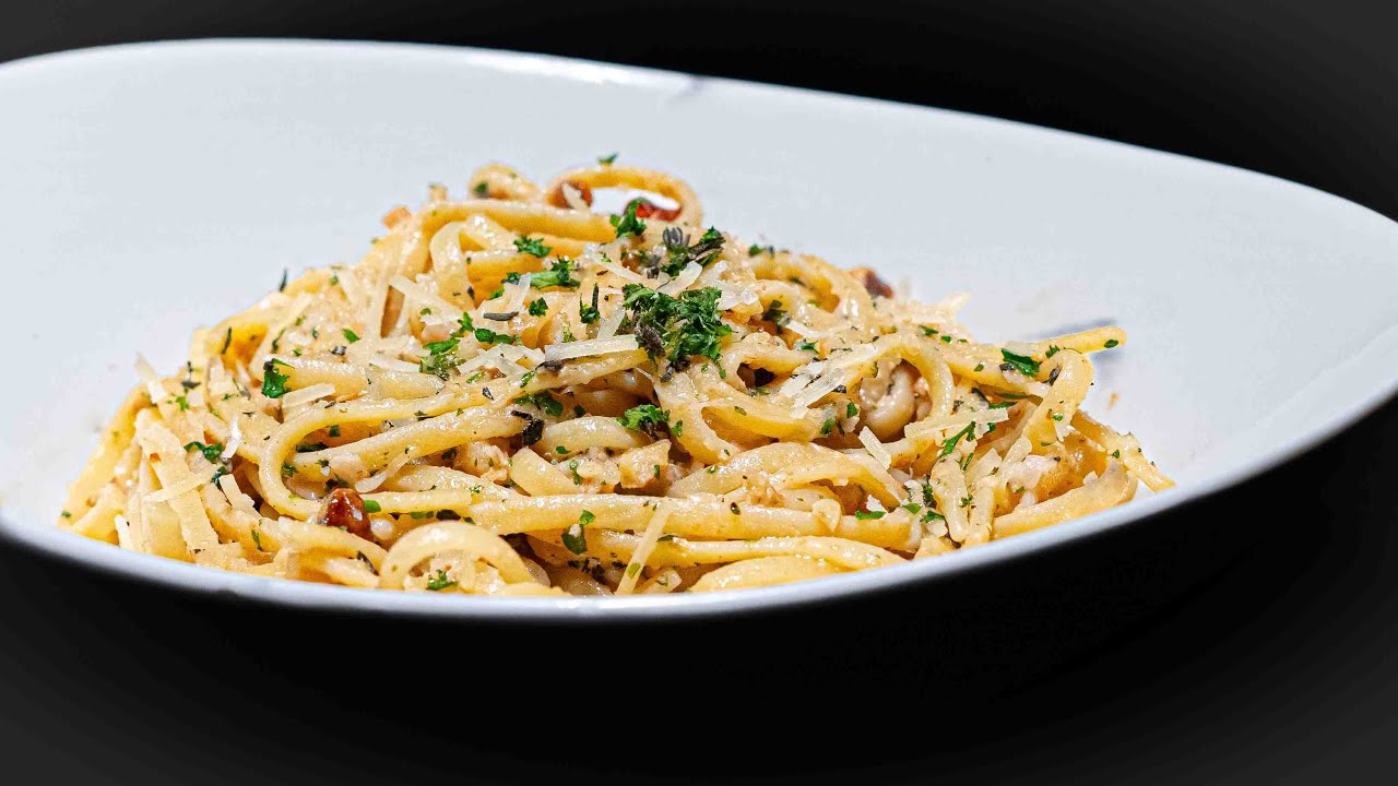 Al Capone's Favorite Meal: Linguini With Walnut Sauce - YouTube