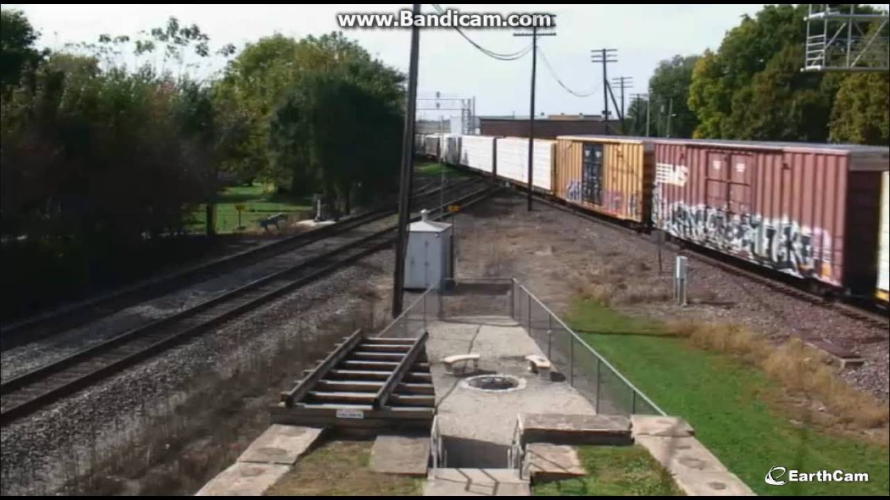UP #5754 Leads A Mixed Freight Train Thru Rochelle Cam - YouTube
