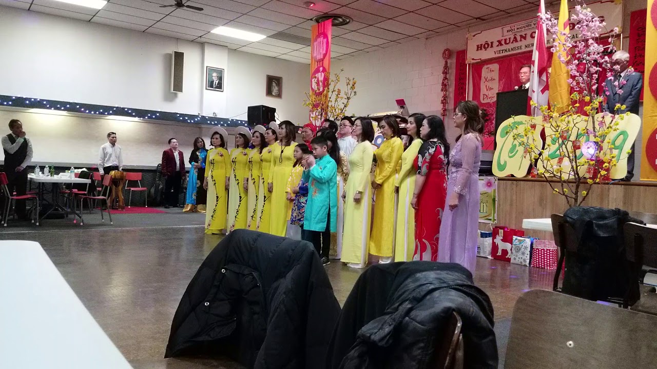 Quốc ca Canada and Vietnam National anthem @ Hội người Việt Kitchener ...
