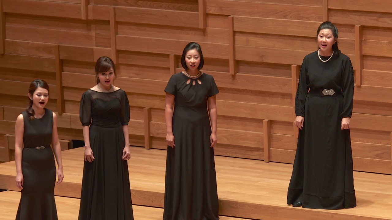 Dayung Sampan (Darius Lim)- VOCO Singapore Ladies Choir - YouTube
